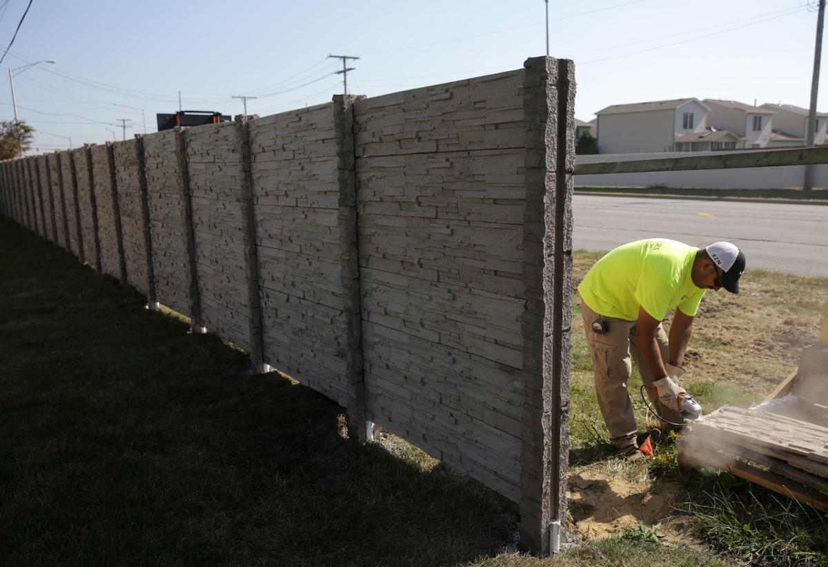 Fences work by beautiful hand – BaTach Priority One